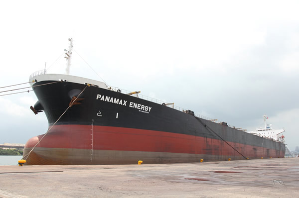 ABANDERAN BUQUE PANAMAX ENERGY EN EL PUERTO LÁZARO CÁRDENAS